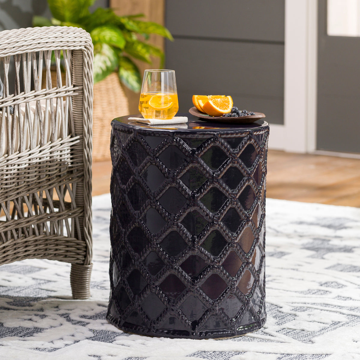 Muhr Navy Garden Stool – Sage & Sill